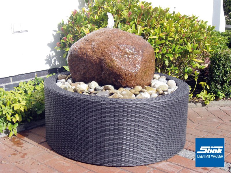 Beckenumrandung Wicker für runde Wasserbecken - Gartenbrunnen ...
